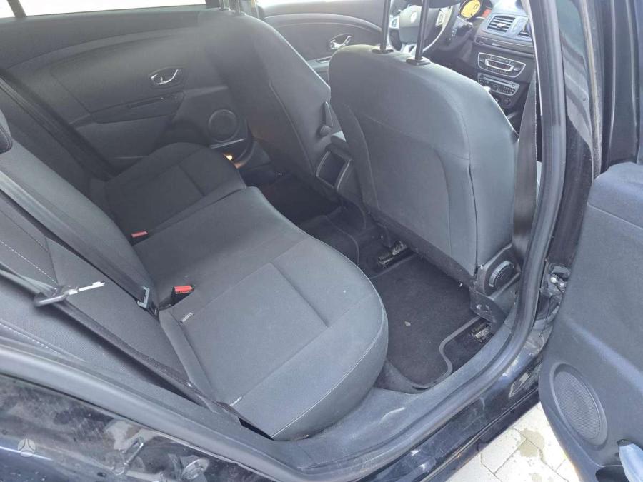 Melns Renault Megane 2012 Viļņa, ar dzinēja tilpumu 1.50 L un nobraukumu 310 tūkst. km par 1800 €, foto 12 vietnē AUTOMOTO.COM.LV