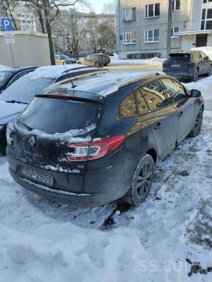 Black Renault Megane 2013 in Riga, with an engine capacity of 1.40 L and mileage of 211 thousand km for 5000 €, photo  on AUTOMOTO.COM.LV