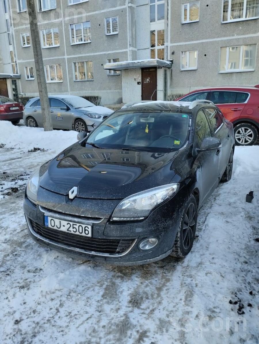 Black Renault Megane 2013 in Riga, with an engine capacity of 1.40 L and mileage of 211 thousand km for 5000 €, photo 4 on AUTOMOTO.COM.LV