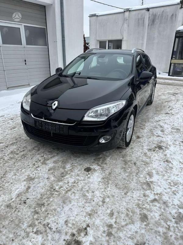 Black Renault Megane 2013 in Kaunas, with an engine capacity of 1.50 L and mileage of 237 thousand km for 2950 €, photo 2 on AUTOMOTO.COM.LV