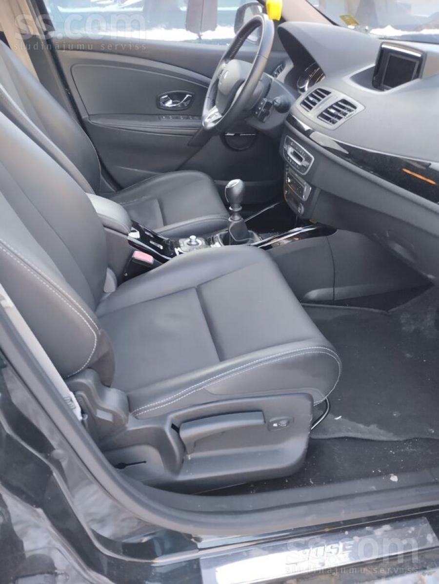 Melns Renault Megane 2013 Rīga, ar dzinēja tilpumu 1.40 L un nobraukumu 211 tūkst. km par 4500 €, foto 13 vietnē AUTOMOTO.COM.LV