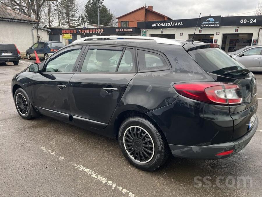Melns Renault Megane 2013 Rīga, ar dzinēja tilpumu 1.50 L un nobraukumu 258 tūkst. km par 3400 €, foto 5 vietnē AUTOMOTO.COM.LV