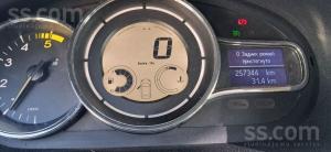 Melns Renault Megane 2013 Rīga, ar dzinēja tilpumu 1.50 L un nobraukumu 258 tūkst. km par 3400 €, foto 12 vietnē AUTOMOTO.COM.LV