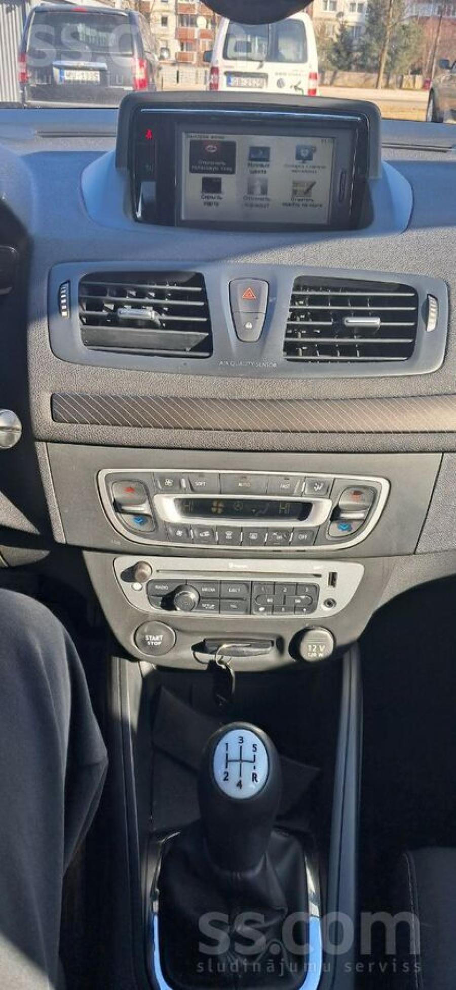 Melns Renault Megane 2013 Rīga, ar dzinēja tilpumu 1.50 L un nobraukumu 258 tūkst. km par 3400 €, foto 13 vietnē AUTOMOTO.COM.LV