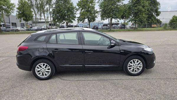 Black Renault Megane 2013 in Marijampole, with an engine capacity of 1.46 L and mileage of 293 thousand km for 3700 €, photo 8 on AUTOMOTO.COM.LV