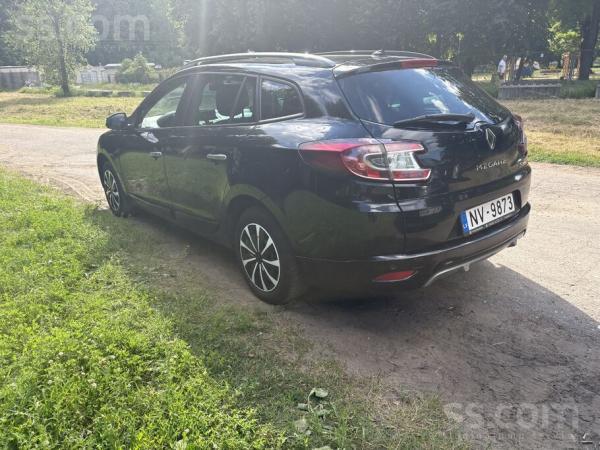 Black Renault Megane 2013 in Riga, with an engine capacity of 1.50 L and mileage of 247 thousand km for 3200 €, photo 5 on AUTOMOTO.COM.LV