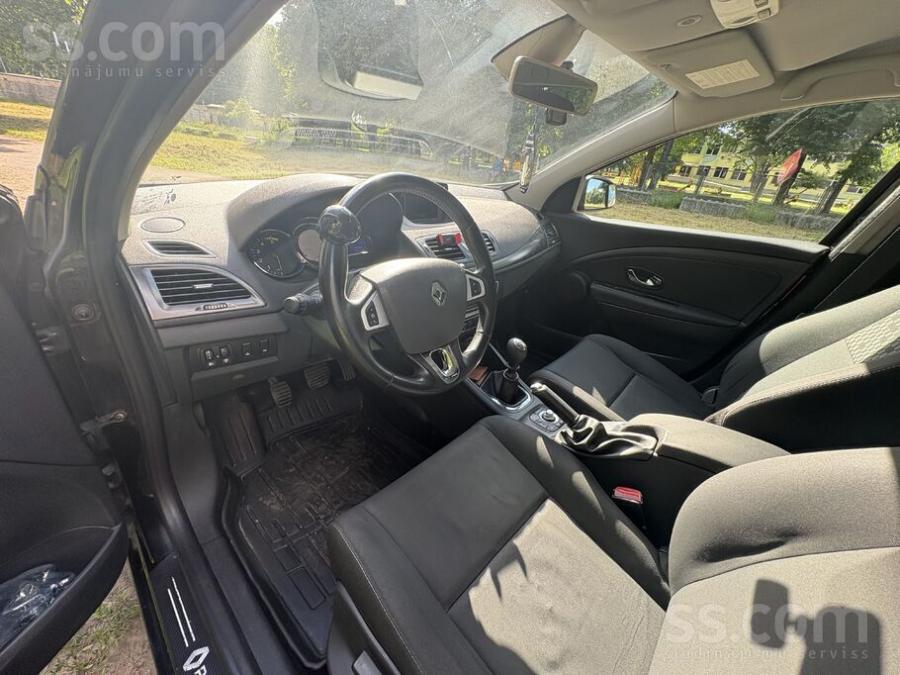 Melns Renault Megane 2013 Rīga, ar dzinēja tilpumu 1.50 L un nobraukumu 247 tūkst. km par 3200 €, foto 7 vietnē AUTOMOTO.COM.LV