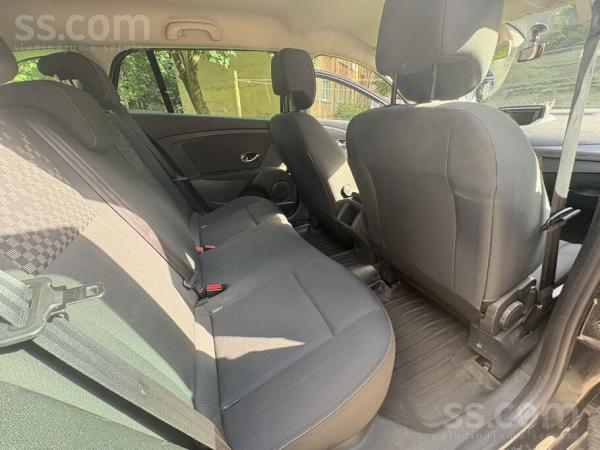 Black Renault Megane 2013 in Riga, with an engine capacity of 1.50 L and mileage of 247 thousand km for 3200 €, photo 8 on AUTOMOTO.COM.LV