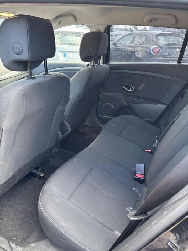 Melns Renault Megane 2013 Tauragė, ar dzinēja tilpumu 1.46 L un nobraukumu 210 tūkst. km par 2800 €, foto 5 vietnē AUTOMOTO.COM.LV
