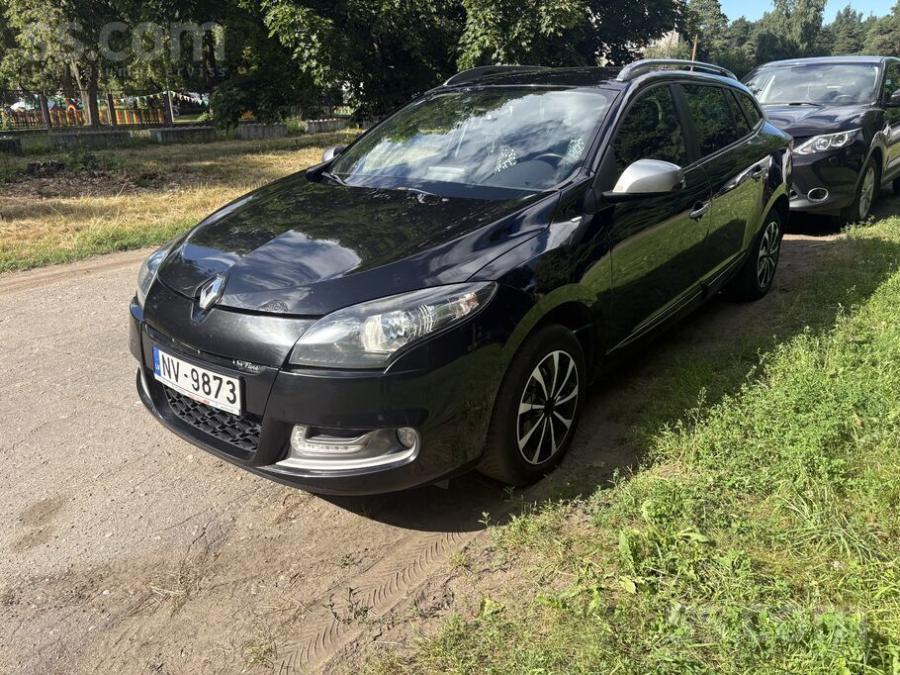 Melns Renault Megane 2013 Rīga, ar dzinēja tilpumu 1.50 L un nobraukumu 247 tūkst. km par 2700 €, foto 4 vietnē AUTOMOTO.COM.LV