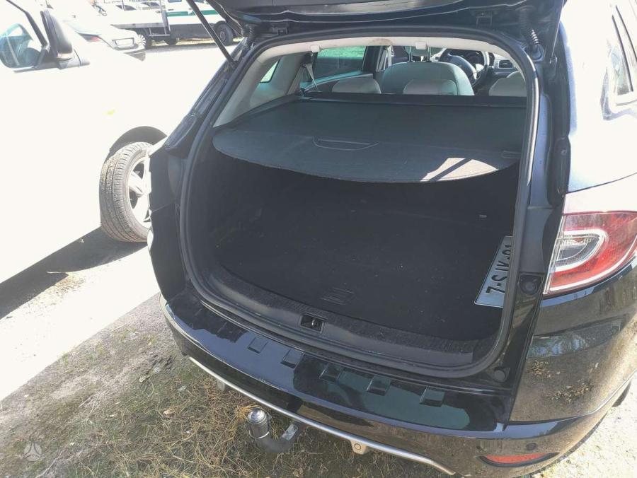 Black Renault Megane 2013 in Kaunas, with an engine capacity of 1.50 L and mileage of 280 thousand km for 4350 €, photo 12 on AUTOMOTO.COM.LV
