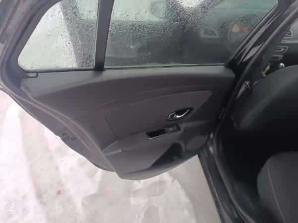 Melns Renault Megane 2014 Marijampole, ar dzinēja tilpumu 1.46 L un nobraukumu 231 tūkst. km par 3150 €, foto 11 vietnē AUTOMOTO.COM.LV