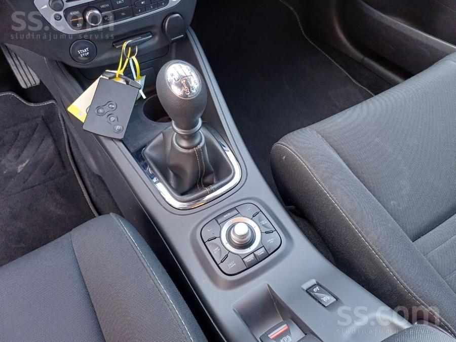 Melns Renault Megane 2014 Valmiera, ar dzinēja tilpumu 1.20 L un nobraukumu 208 tūkst. km par 4500 €, foto 20 vietnē AUTOMOTO.COM.LV