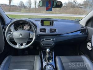 Black Renault Megane 2014 in Cesis, with an engine capacity of 1.60 L and mileage of 0 thousand km for 5350 €, photo 11 on AUTOMOTO.COM.LV
