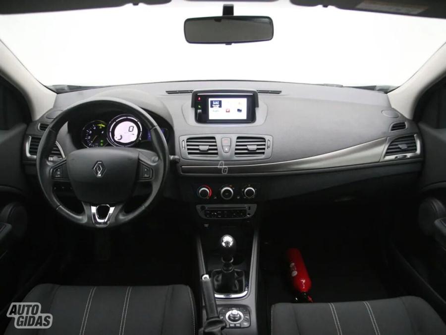 Black Renault Megane 2015 in Vilnius, with an engine capacity of 1.50 L and mileage of 231 thousand km for 5299 €, photo 2 on AUTOMOTO.COM.LV