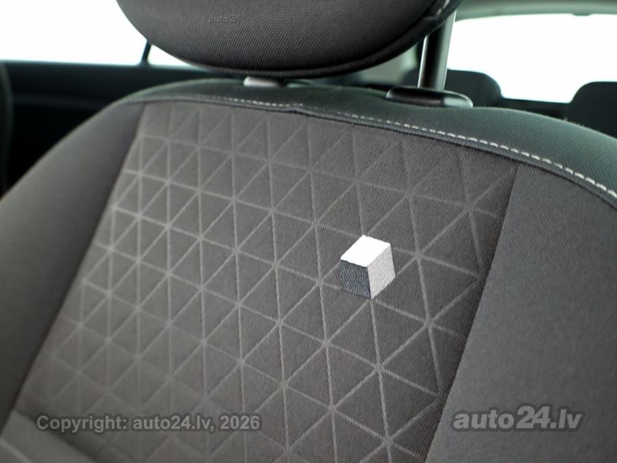 Melns Renault Megane 2015 Tallina, ar dzinēja tilpumu 1.20 L un nobraukumu 163 tūkst. km par 3699 €, foto 9 vietnē AUTOMOTO.COM.LV