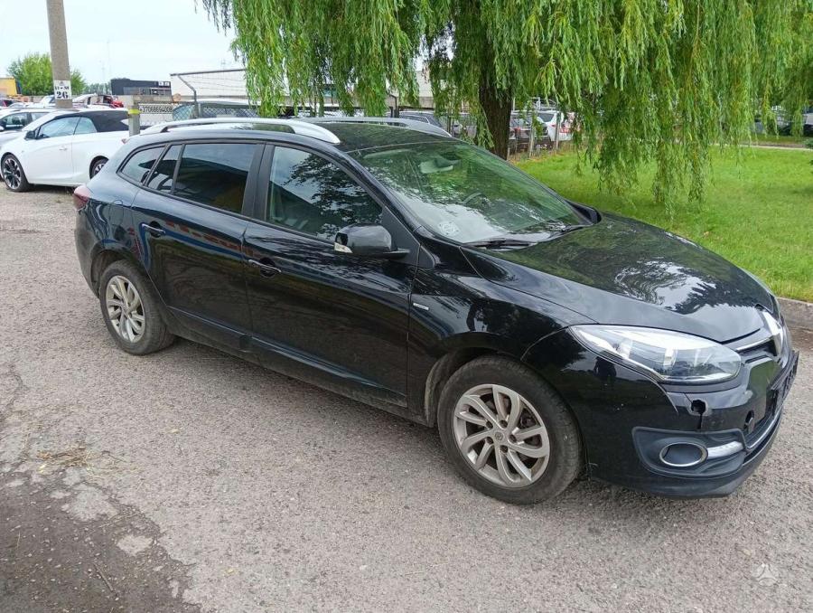 Black Renault Megane 2016 in Marijampole, with an engine capacity of 1.46 L and mileage of 308 thousand km for 3400 €, photo 7 on AUTOMOTO.COM.LV
