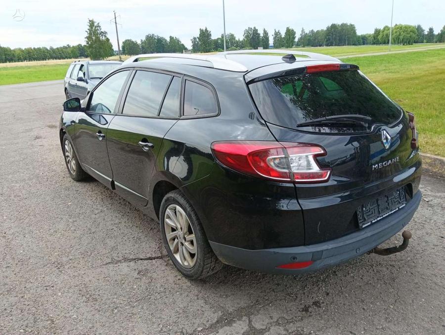 Black Renault Megane 2016 in Marijampole, with an engine capacity of 1.46 L and mileage of 308 thousand km for 3400 €, photo 14 on AUTOMOTO.COM.LV