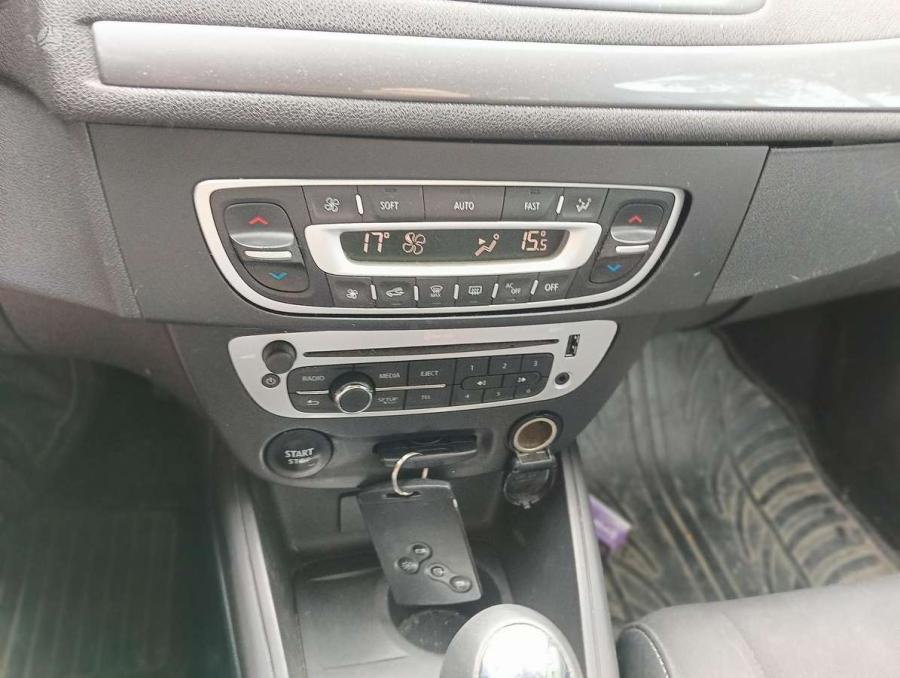 Black Renault Megane 2016 in Marijampole, with an engine capacity of 1.46 L and mileage of 308 thousand km for 3400 €, photo 23 on AUTOMOTO.COM.LV