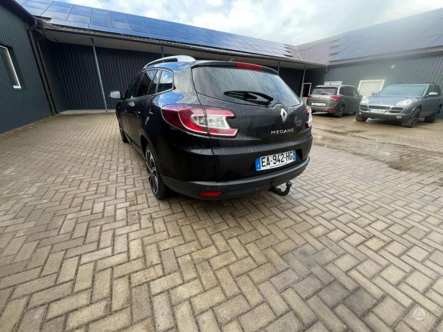 Black Renault Megane 2016 in Taurage, with an engine capacity of 1.20 L and mileage of 156 thousand km for 3500 €, photo 6 on AUTOMOTO.COM.LV
