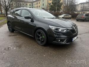 Black Renault Megane 2017 in Jelgava, with an engine capacity of 1.50 L and mileage of 242 thousand km for 8200 €, photo 2 on AUTOMOTO.COM.LV