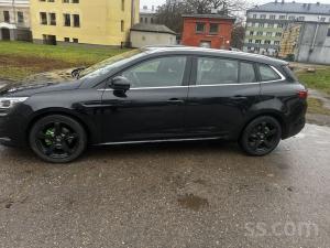 Black Renault Megane 2017 in Jelgava, with an engine capacity of 1.50 L and mileage of 242 thousand km for 8200 €, photo 3 on AUTOMOTO.COM.LV