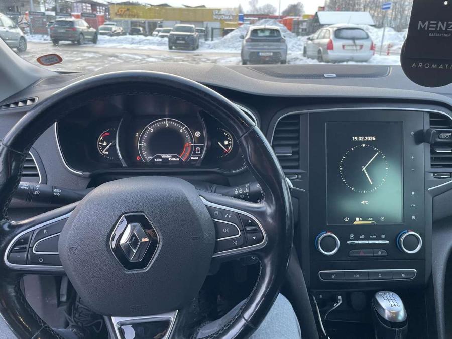 Melns Renault Megane 2017 Viļņa, ar dzinēja tilpumu 1.60 L un nobraukumu 350 tūkst. km par 6800 €, foto 4 vietnē AUTOMOTO.COM.LV