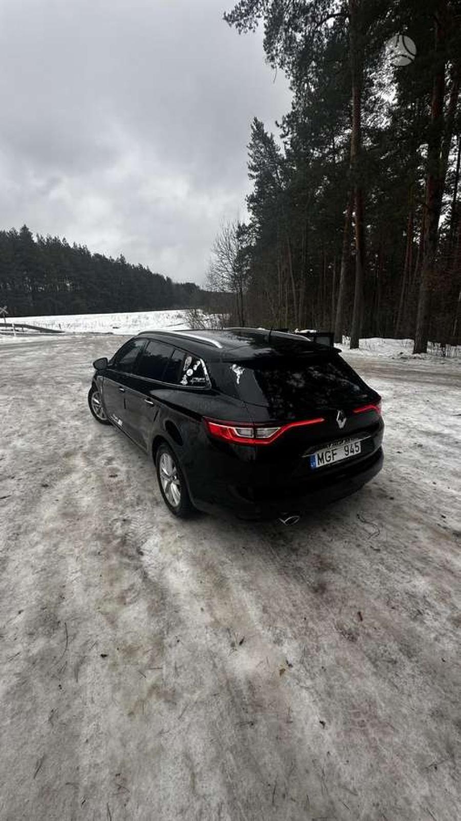 Black Renault Megane 2017 in Vilnius, with an engine capacity of 1.60 L and mileage of 197 thousand km for 6600 €, photo 11 on AUTOMOTO.COM.LV