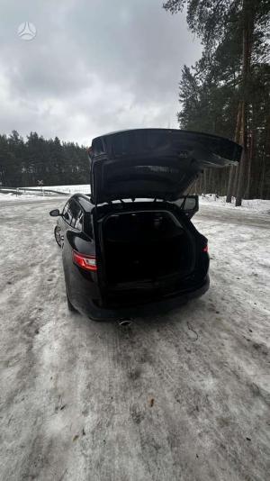 Black Renault Megane 2017 in Vilnius, with an engine capacity of 1.60 L and mileage of 197 thousand km for 6600 €, photo 12 on AUTOMOTO.COM.LV