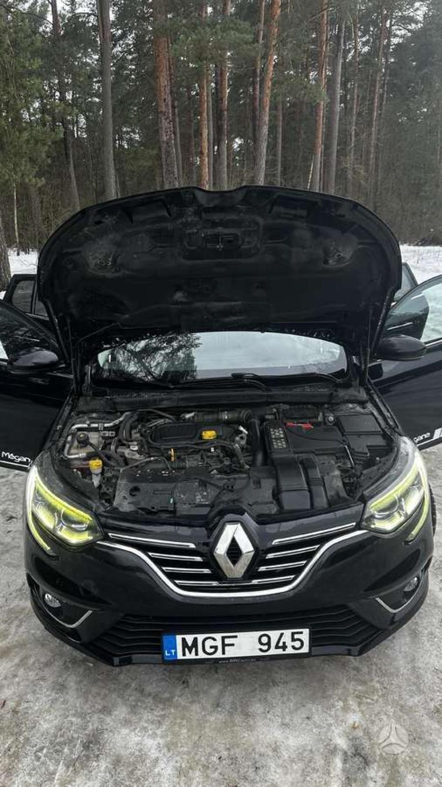 Black Renault Megane 2017 in Vilnius, with an engine capacity of 1.60 L and mileage of 197 thousand km for 6600 €, photo 22 on AUTOMOTO.COM.LV