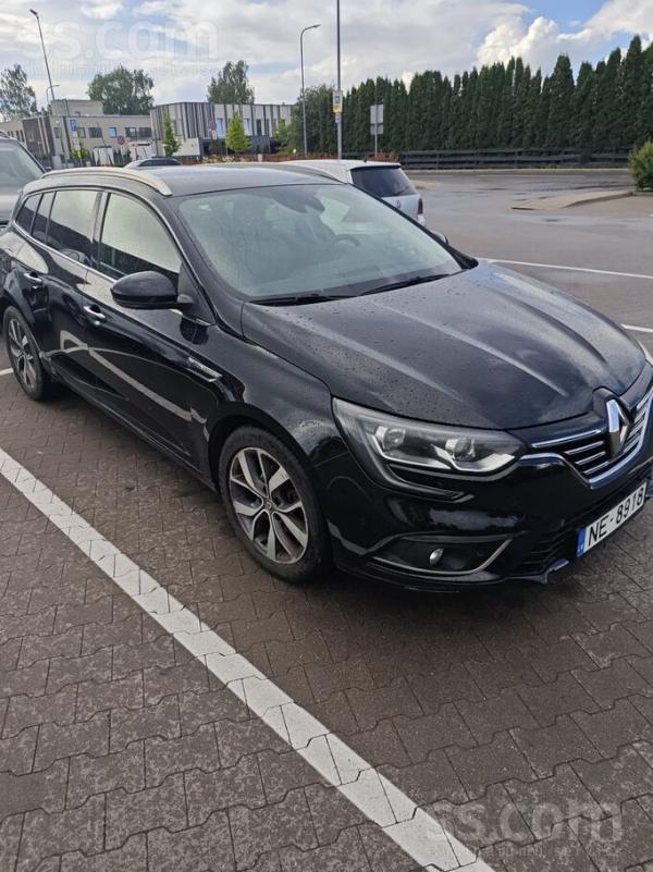 Black Renault Megane 2017 in Riga, with an engine capacity of 1.50 L and mileage of 318 thousand km for 7990 €, photo 1 on AUTOMOTO.COM.LV