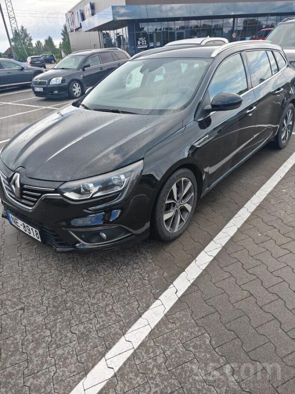 Black Renault Megane 2017 in Riga, with an engine capacity of 1.50 L and mileage of 318 thousand km for 7990 €, photo 2 on AUTOMOTO.COM.LV