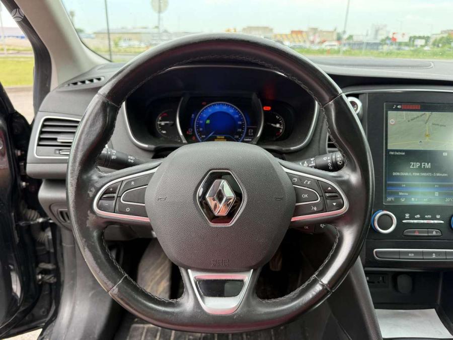 Black Renault Megane 2017 in Taurage, with an engine capacity of 1.60 L and mileage of 265 thousand km for 5400 €, photo 17 on AUTOMOTO.COM.LV