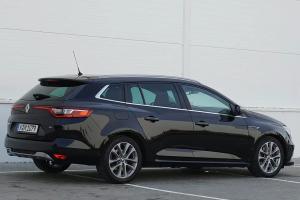 Black Renault Megane 2017 in Riga, with an engine capacity of 1.60 L and mileage of 187 thousand km for 7600 €, photo 8 on AUTOMOTO.COM.LV