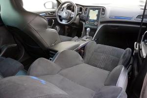 Black Renault Megane 2017 in Riga, with an engine capacity of 1.60 L and mileage of 187 thousand km for 7600 €, photo 11 on AUTOMOTO.COM.LV