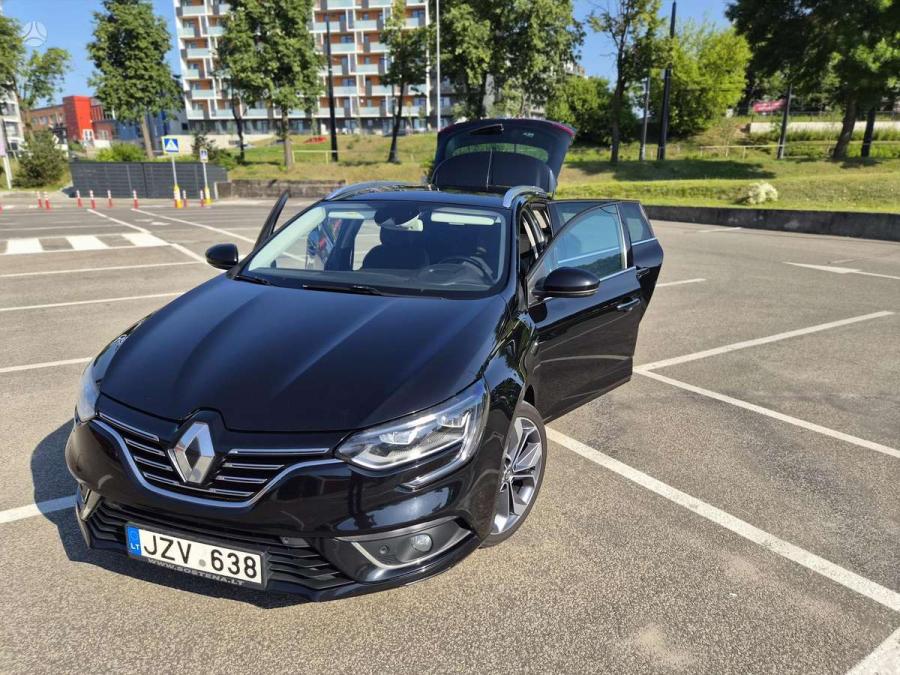 Black Renault Megane 2017 in Vilnius, with an engine capacity of 1.60 L and mileage of 164 thousand km for 8900 €, photo 8 on AUTOMOTO.COM.LV