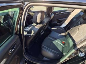 Black Renault Megane 2017 in Vilnius, with an engine capacity of 1.60 L and mileage of 164 thousand km for 8900 €, photo 12 on AUTOMOTO.COM.LV