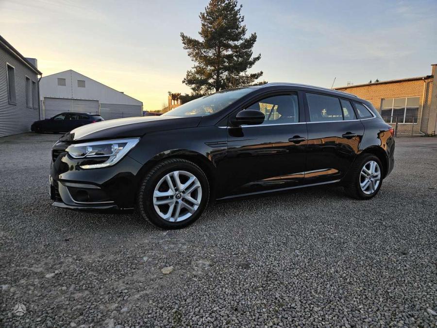Black Renault Megane 2017 in Radviliskis, with an engine capacity of 1.46 L and mileage of 285 thousand km for 5550 €, photo 3 on AUTOMOTO.COM.LV