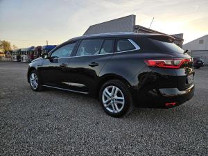 Black Renault Megane 2017 in Radviliskis, with an engine capacity of 1.46 L and mileage of 285 thousand km for 5550 €, photo 4 on AUTOMOTO.COM.LV