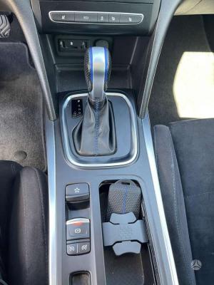 Black Renault Megane 2017 in Kaunas, with an engine capacity of 1.20 L and mileage of 207 thousand km for 6950 €, photo 21 on AUTOMOTO.COM.LV