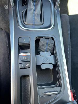 Black Renault Megane 2017 in Kaunas, with an engine capacity of 1.20 L and mileage of 207 thousand km for 6950 €, photo 22 on AUTOMOTO.COM.LV