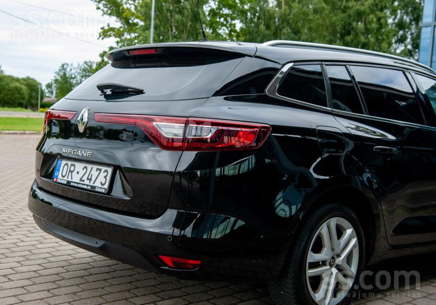 Black Renault Megane 2017 in Cesis, with an engine capacity of 1.20 L and mileage of 112 thousand km for 7950 €, photo 12 on AUTOMOTO.COM.LV