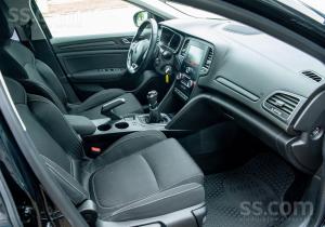 Black Renault Megane 2017 in Cesis, with an engine capacity of 1.20 L and mileage of 112 thousand km for 7950 €, photo 19 on AUTOMOTO.COM.LV