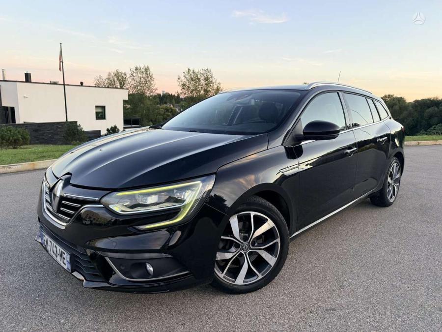 Melns Renault Megane 2017 Tauragė, ar dzinēja tilpumu 1.60 L un nobraukumu 265 tūkst. km par 5900 €, foto 1 vietnē AUTOMOTO.COM.LV