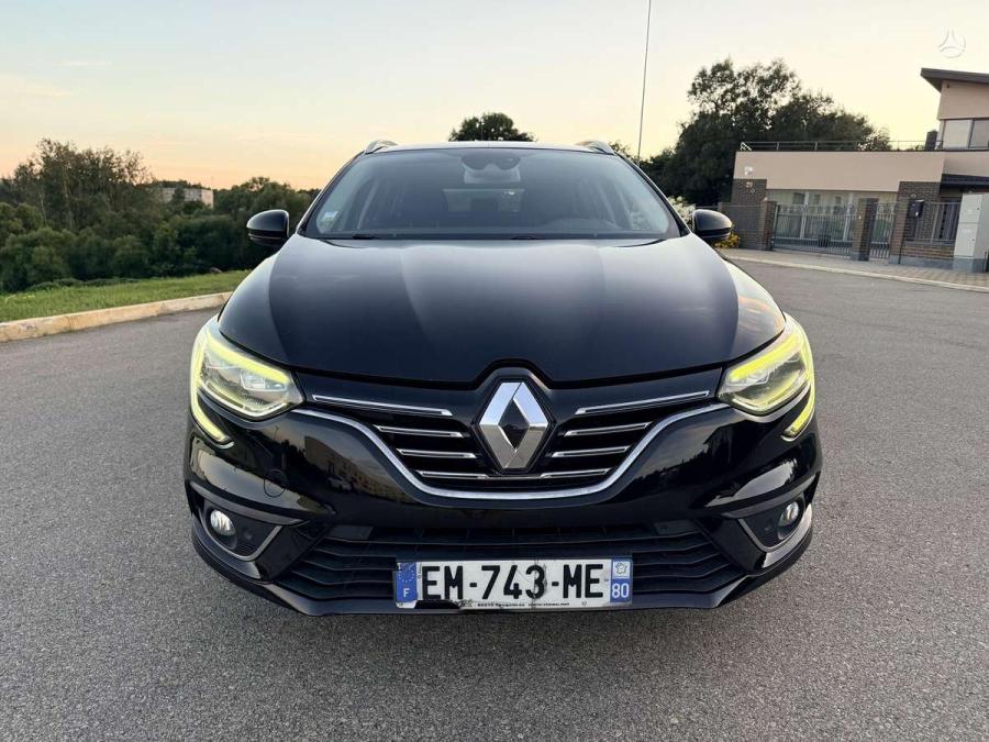 Melns Renault Megane 2017 Tauragė, ar dzinēja tilpumu 1.60 L un nobraukumu 265 tūkst. km par 5900 €, foto 4 vietnē AUTOMOTO.COM.LV