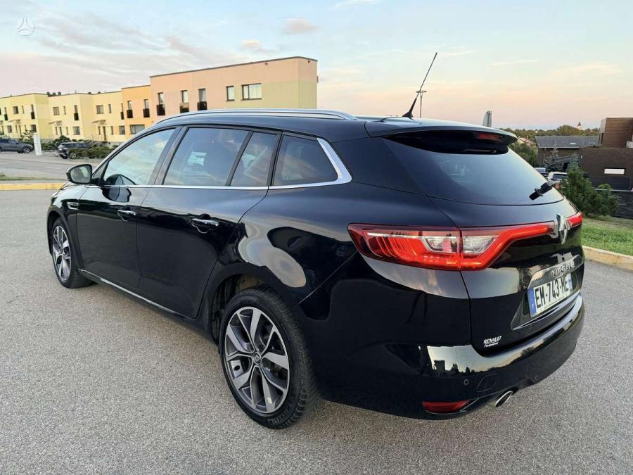 Melns Renault Megane 2017 Tauragė, ar dzinēja tilpumu 1.60 L un nobraukumu 265 tūkst. km par 5900 €, foto 6 vietnē AUTOMOTO.COM.LV