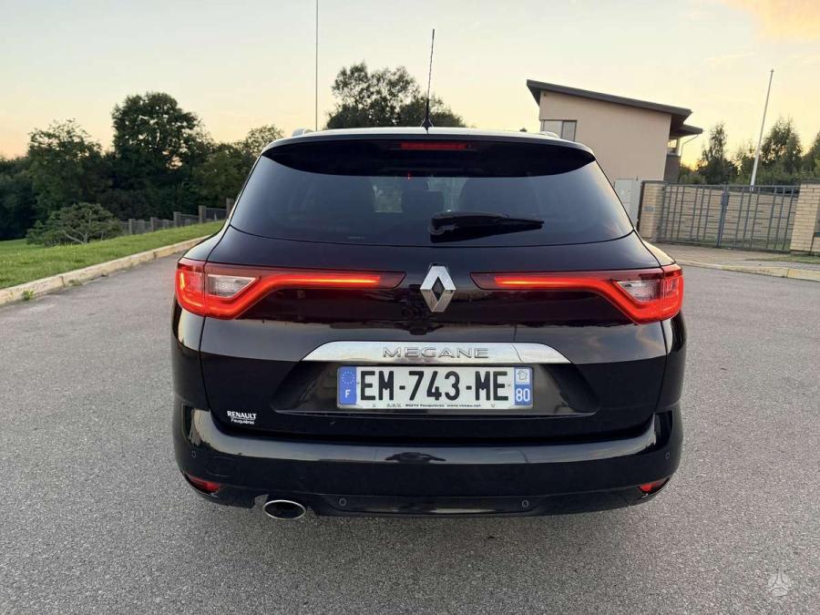 Melns Renault Megane 2017 Tauragė, ar dzinēja tilpumu 1.60 L un nobraukumu 265 tūkst. km par 5900 €, foto 7 vietnē AUTOMOTO.COM.LV