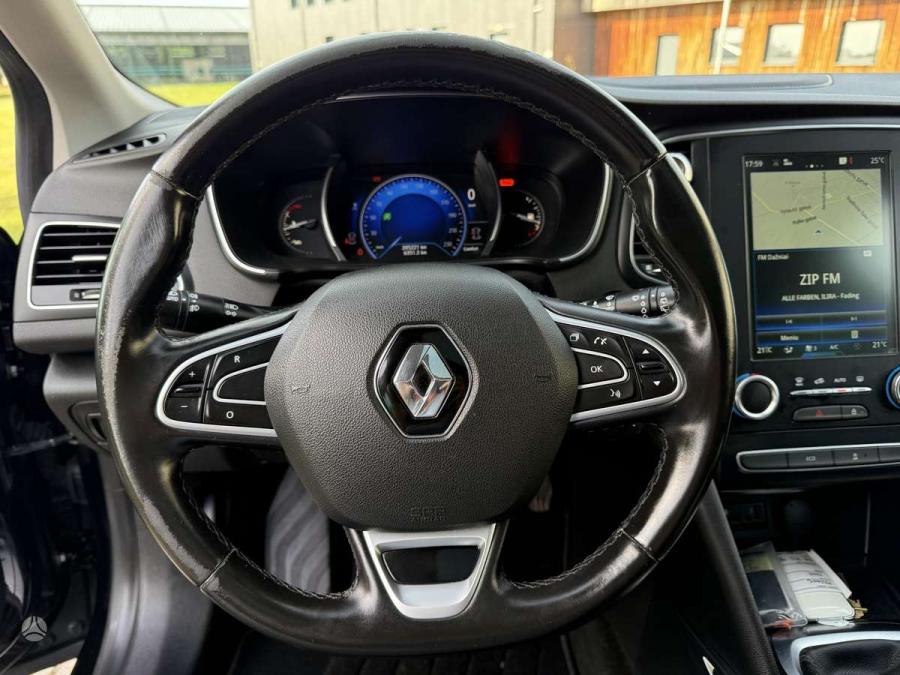 Melns Renault Megane 2017 Tauragė, ar dzinēja tilpumu 1.60 L un nobraukumu 265 tūkst. km par 5900 €, foto 21 vietnē AUTOMOTO.COM.LV