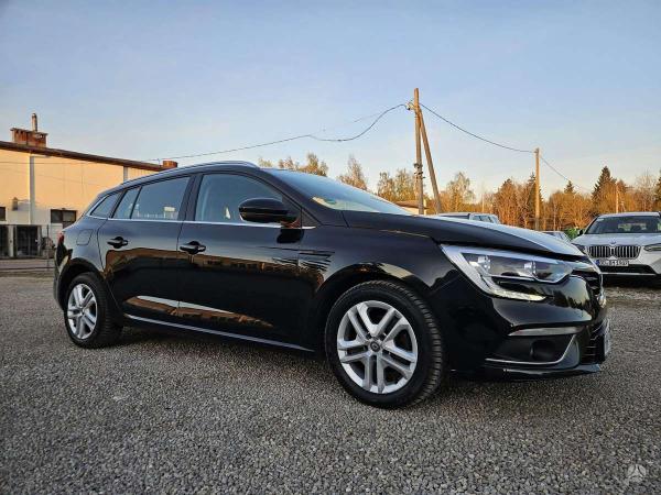 Melns Renault Megane 2017 Viļņa, ar dzinēja tilpumu 1.46 L un nobraukumu 289 tūkst. km par 5600 €, foto 8 vietnē AUTOMOTO.COM.LV