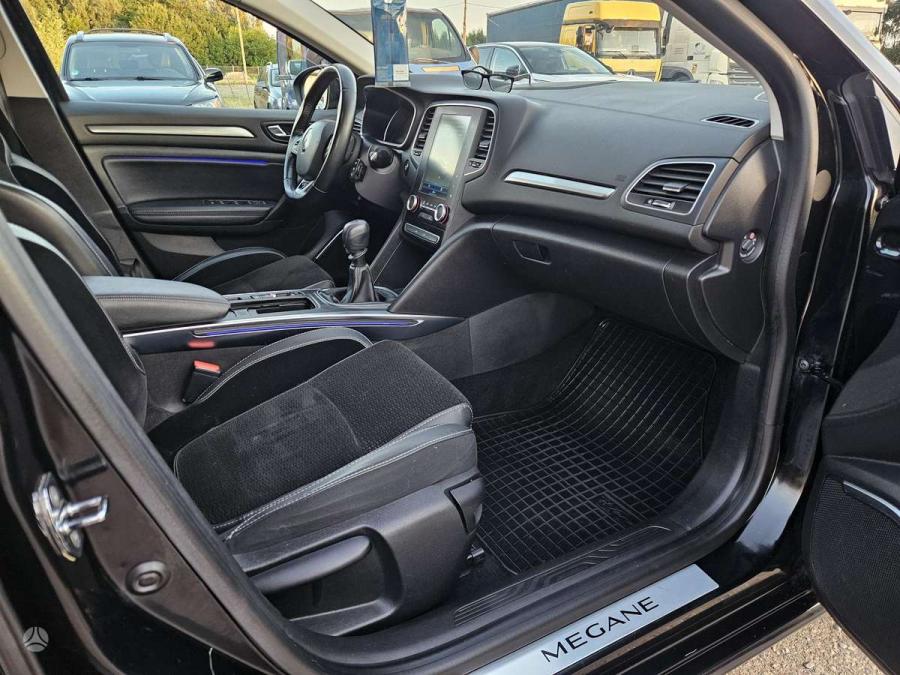 Melns Renault Megane 2017 Radviliškis, ar dzinēja tilpumu 1.60 L un nobraukumu 264 tūkst. km par 6100 €, foto 16 vietnē AUTOMOTO.COM.LV